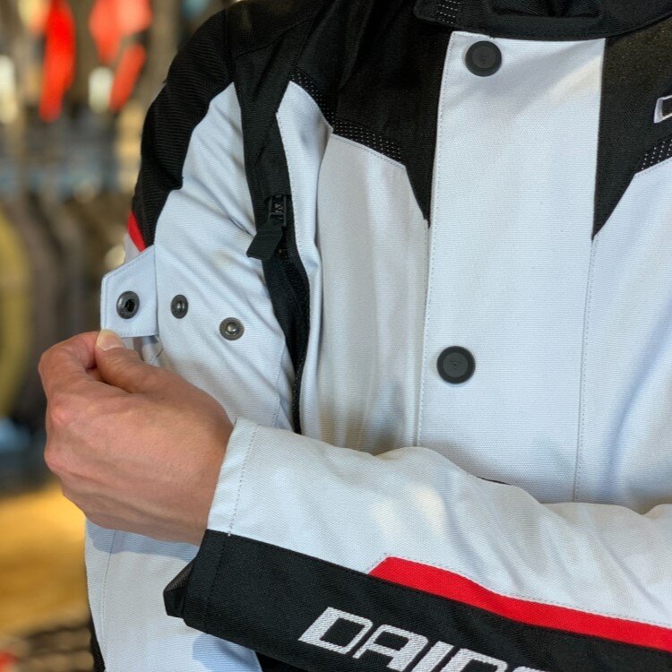 卓越した性能と優れたコストパフォーマンス『TEMPEST 3 D-Dry® JACKET』